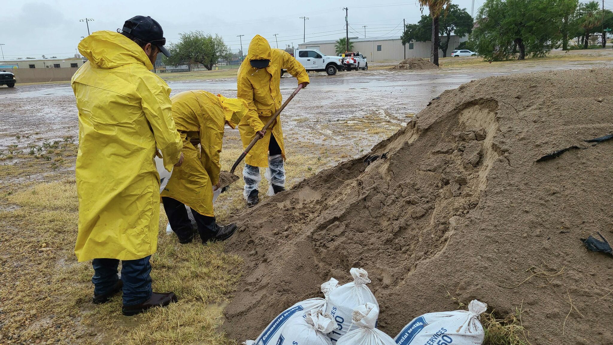 Laredo to distribute sand ahead of weather from tropical storm