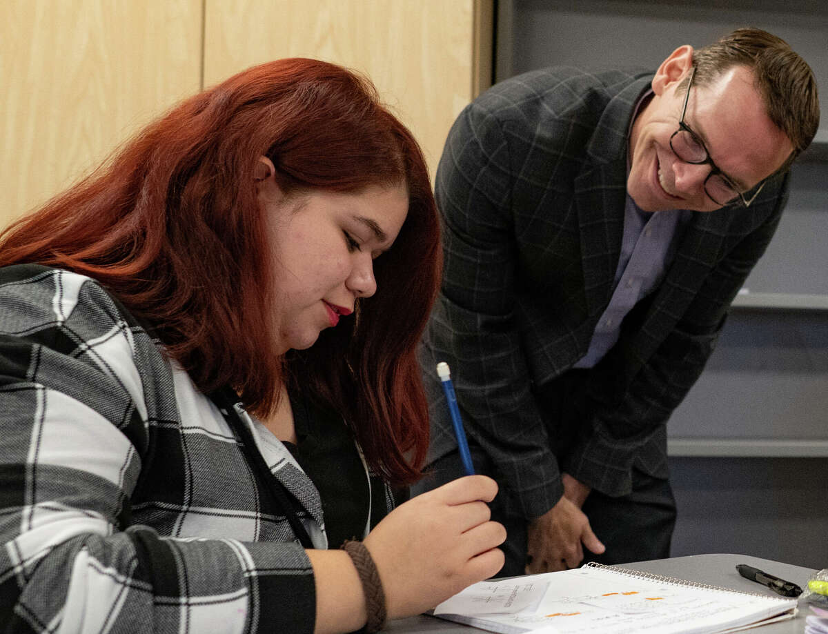 TEA leader in S.A. hails successes, hears ideas for improvement