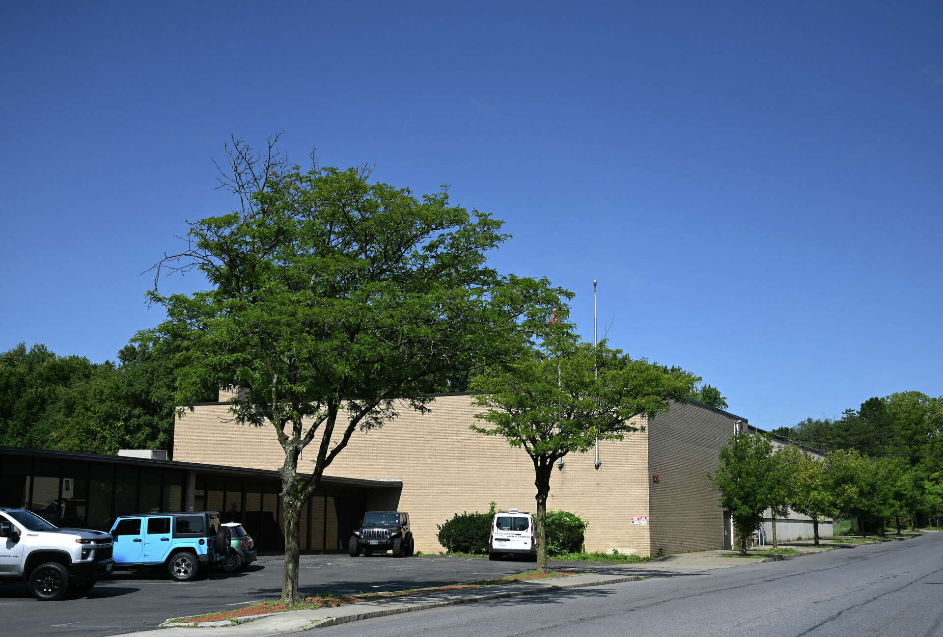 Albany buys site for West Hill Community Center