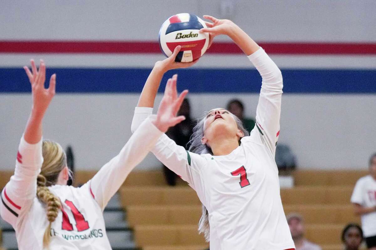 High school volleyball: The Woodlands maintains mastery of Oak Ridge