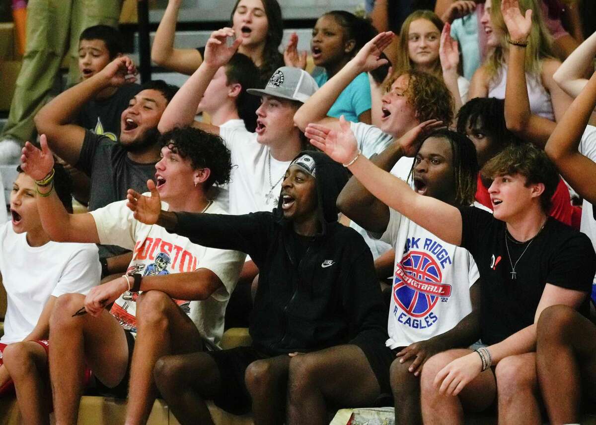 High school volleyball: The Woodlands maintains mastery of Oak Ridge
