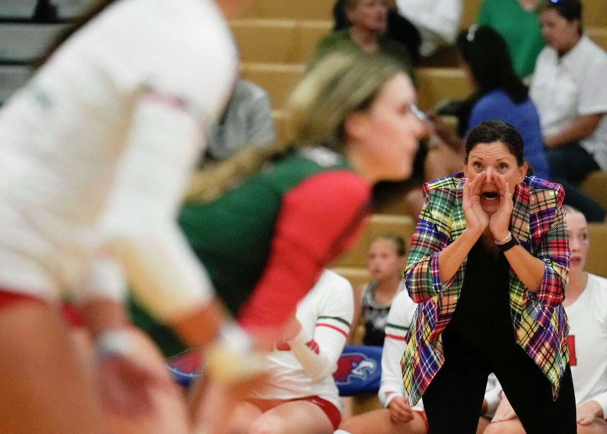 High school volleyball: The Woodlands maintains mastery of Oak Ridge