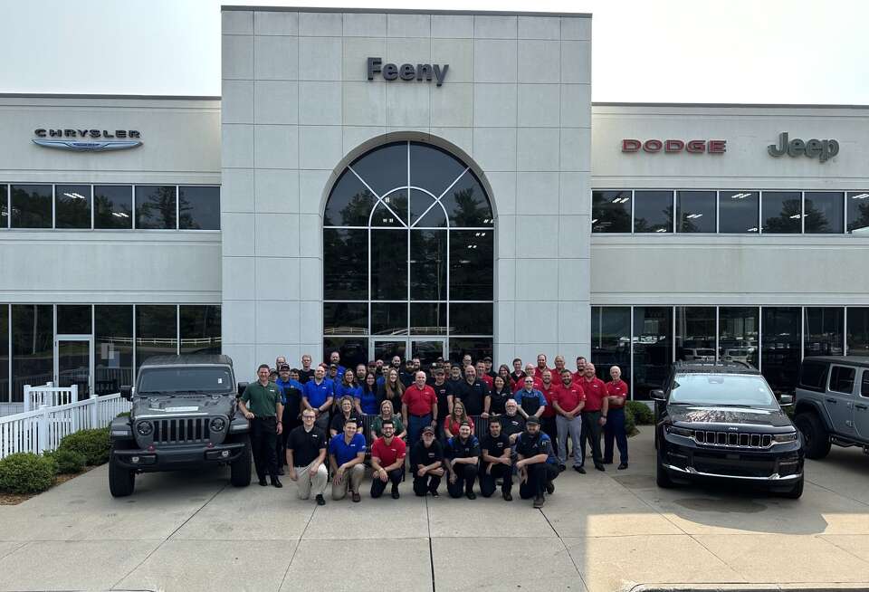 Snethkamp buys Feeny Chrysler Dodge Jeep Ram in Midland
