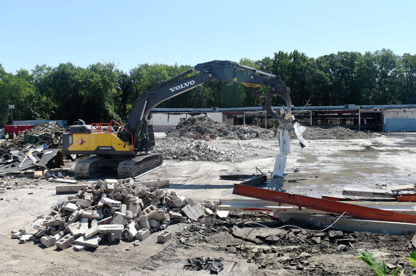 Connecticut's first Wegmans site begins demolition in Norwalk
