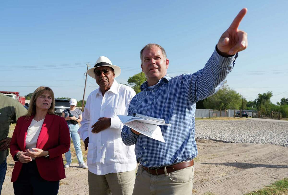 New Halls Bayou basin would hold enough water to half-fill Astrodome