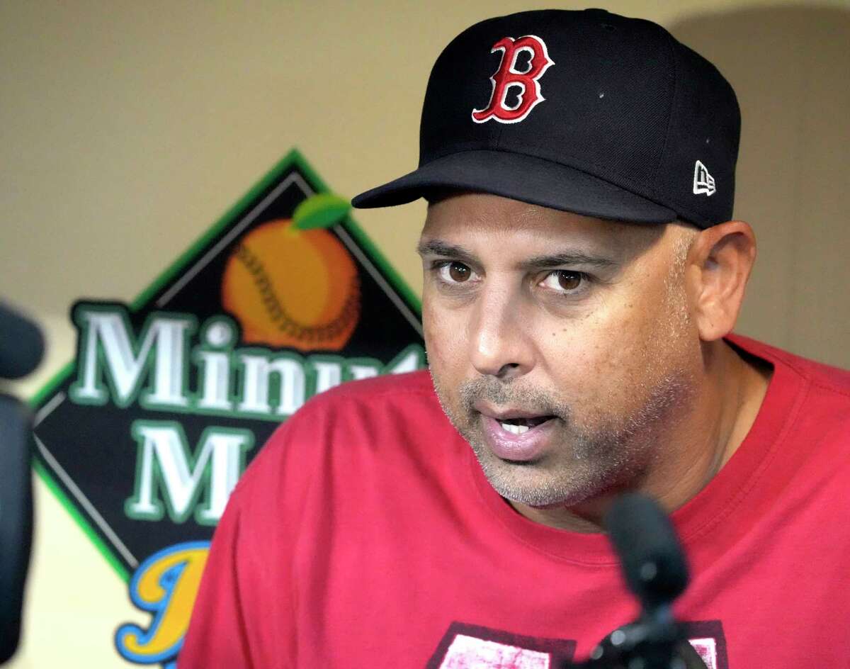 Houston Astros: Offense stalls as Red Sox pick up win in extra innings