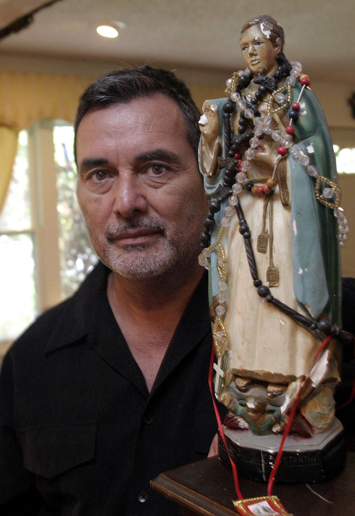 Peter Gonzales Falcon, who starred in Fellini's ‘Roma,’ has died.