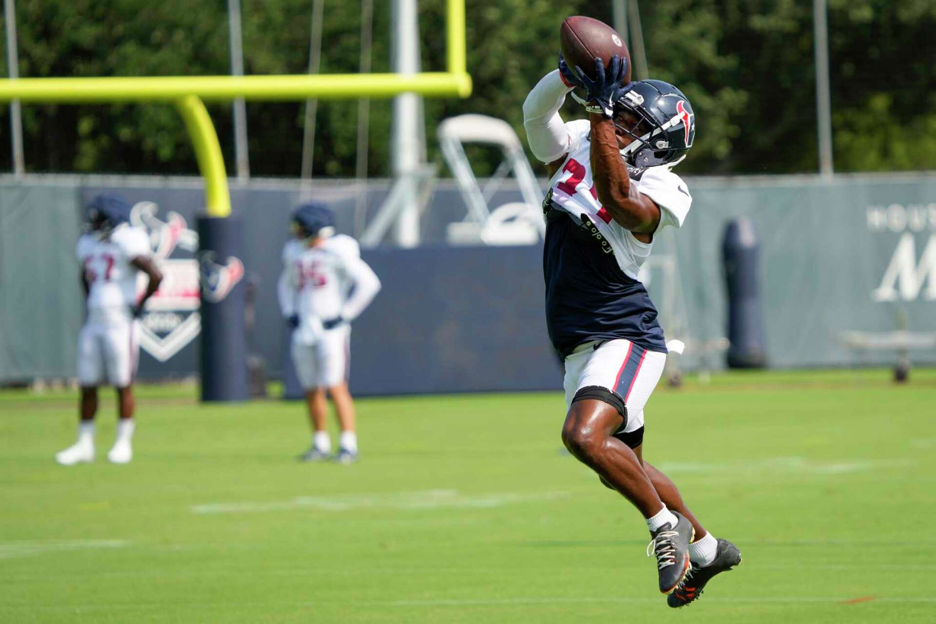Houston Texans: D'Angelo Ross signed, Grayland Arnold released