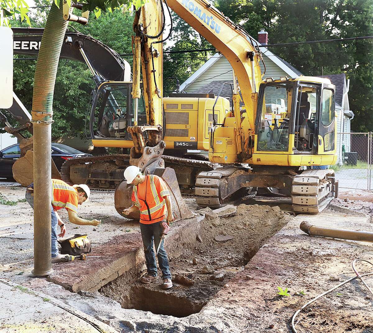 Wood water line found in Alton sewer project