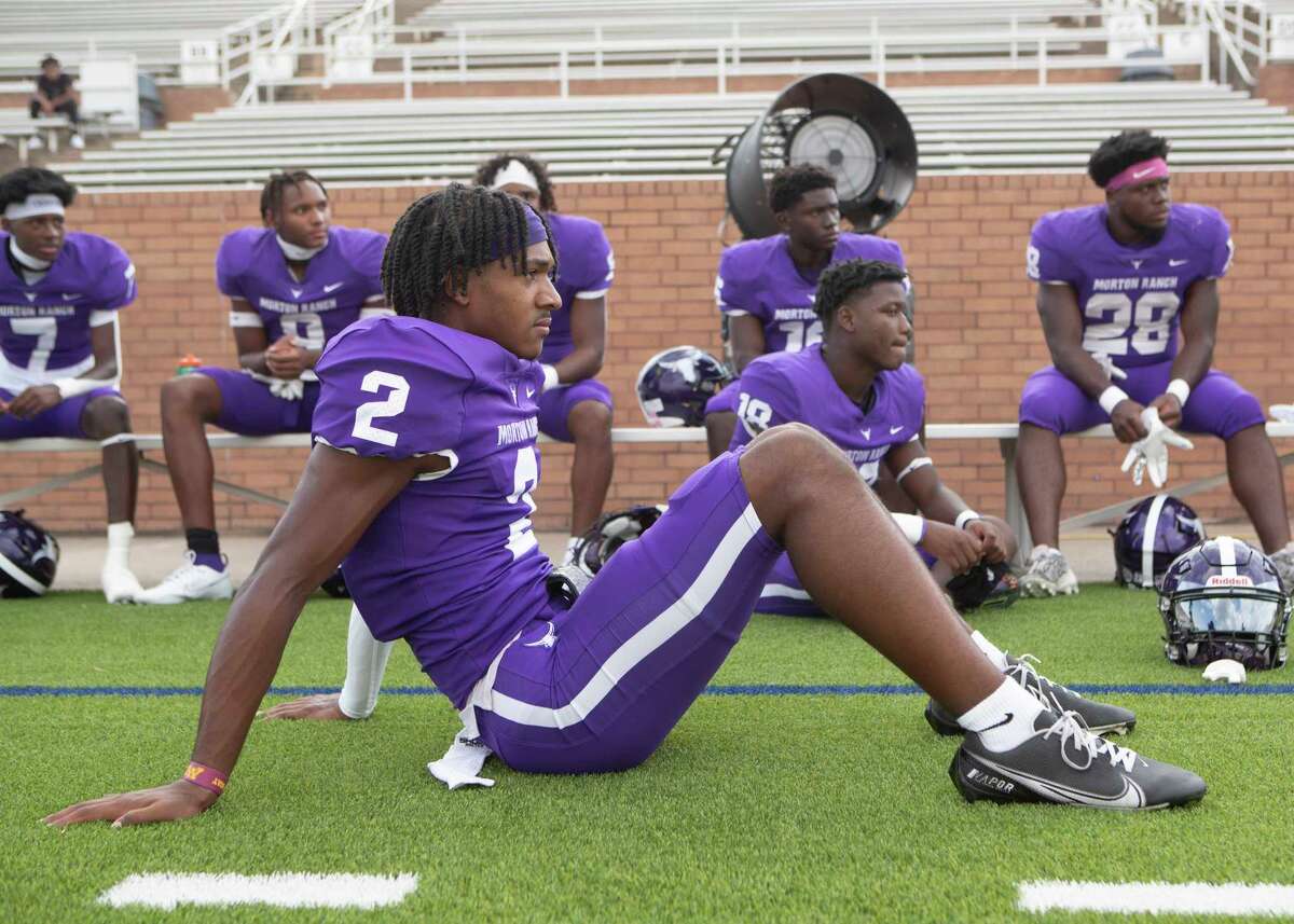 Eisenhower Eagles rally past Morton Ranch Mavericks in thriller