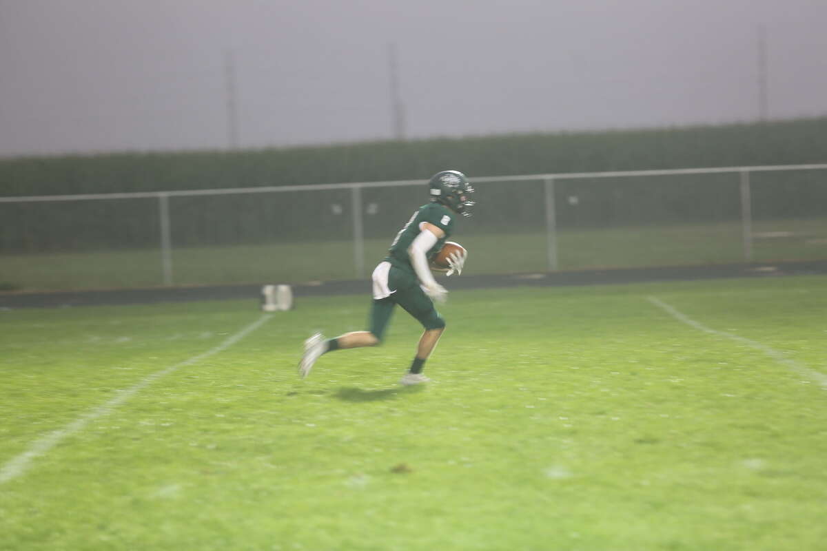 Elkton-Pigeon-Bay Port opens football season with loss to Millington