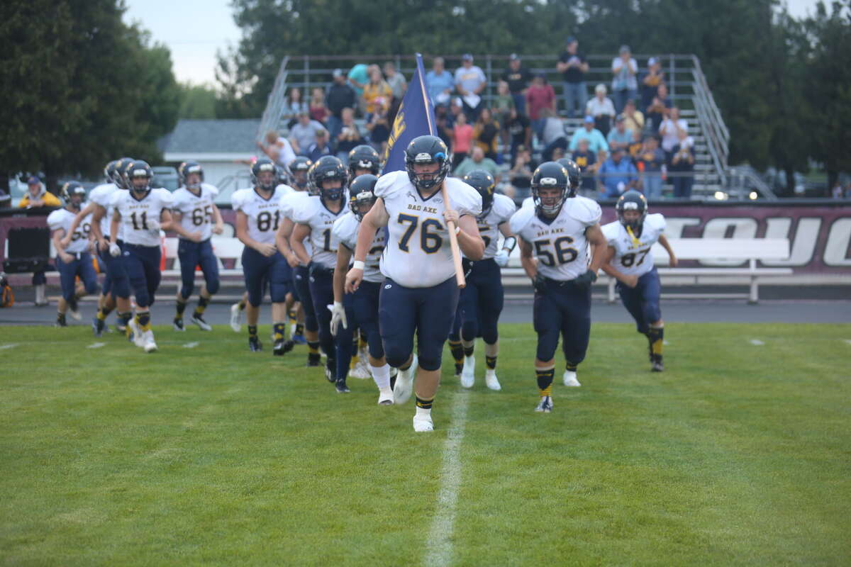 Cass City football dominates Bad Axe in Tribune's Game of the Week