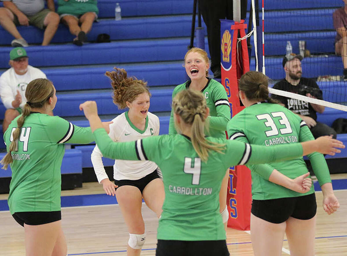 Carrollton volleyball stepping up its game under Robeen