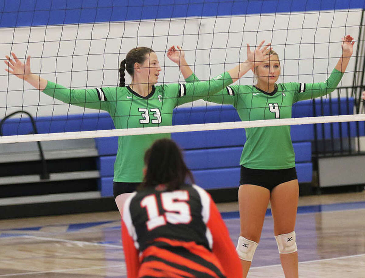 Carrollton volleyball stepping up its game under Robeen
