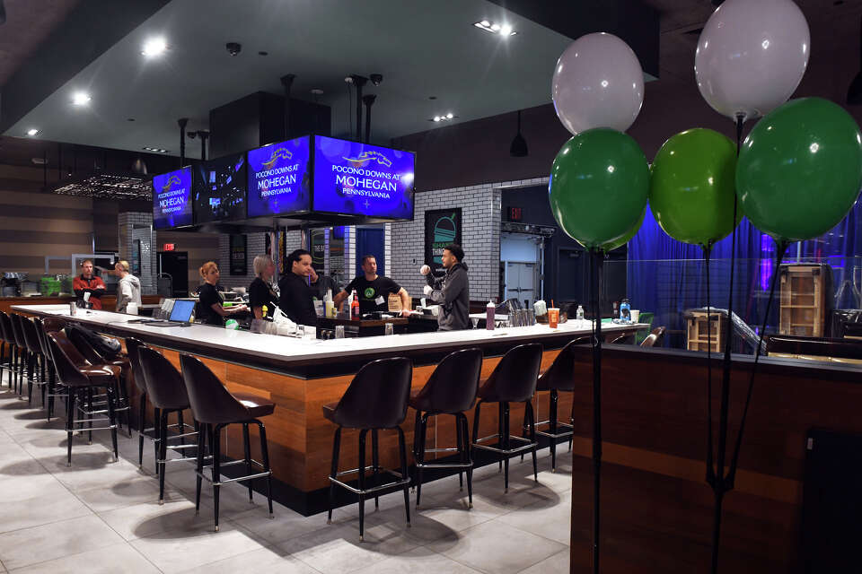 Celebrity restaurant Wahlburgers now open at Foxwoods