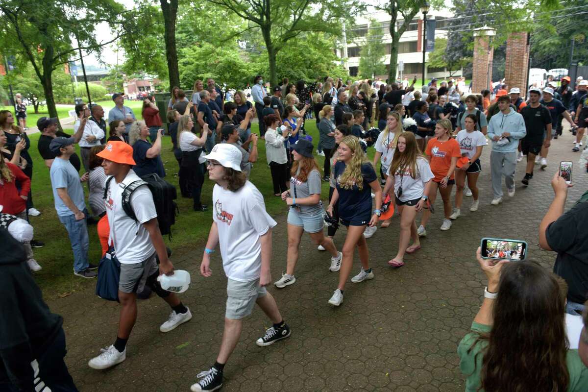 Western CT State University in Danbury welcomes first-year students
