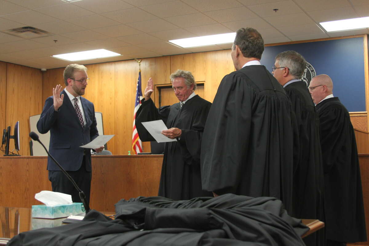 Manistee County swears in Jared Henry as probate judge