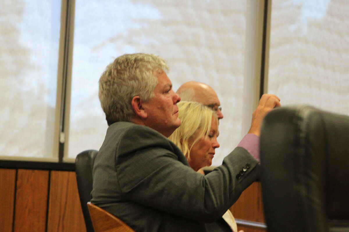 Manistee County swears in Jared Henry as probate judge