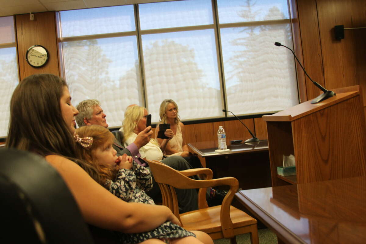 Manistee County swears in Jared Henry as probate judge