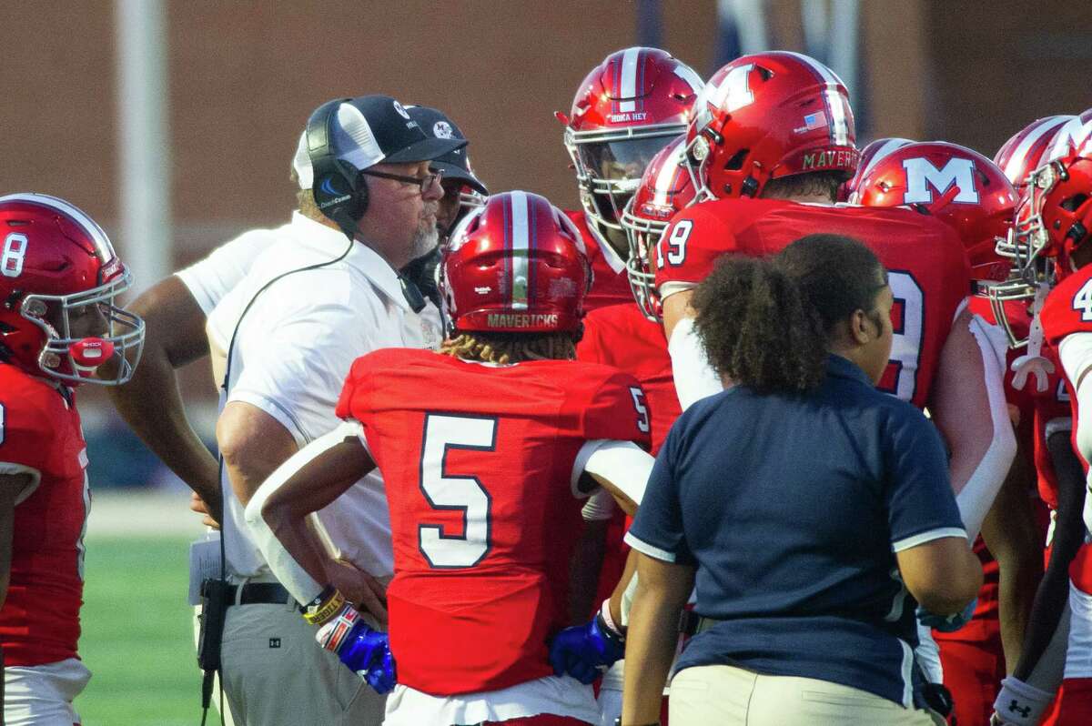 Shadow Creek Sharks' defense leads to win over Manvel Mavericks