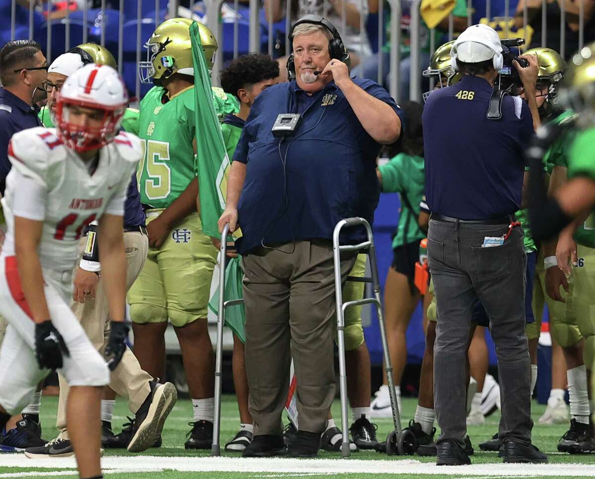 High School football: Antonian 47, Holy Cross 20