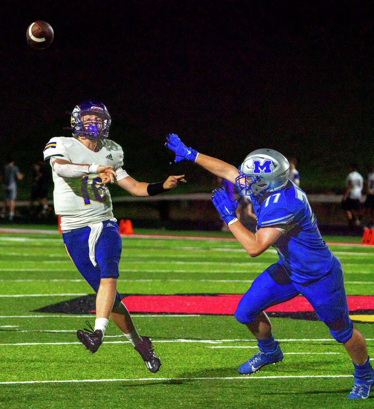 Civic Memorial defeats Marquette Catholic 42-10 in season opener