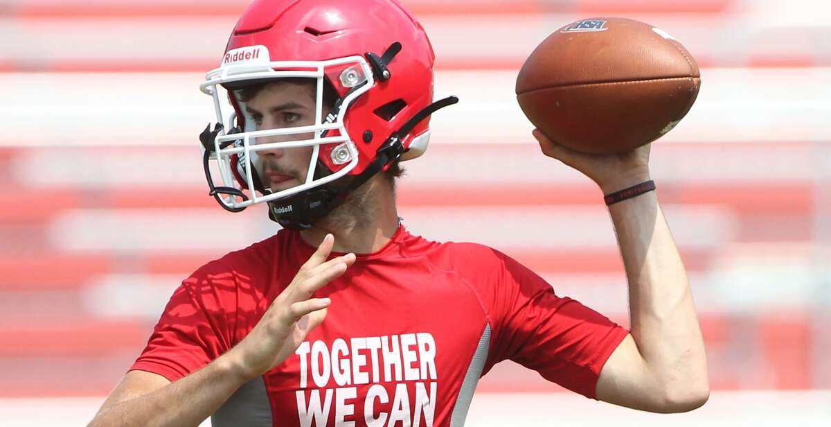 Calhoun scores 42 unanswered points in win over Routt