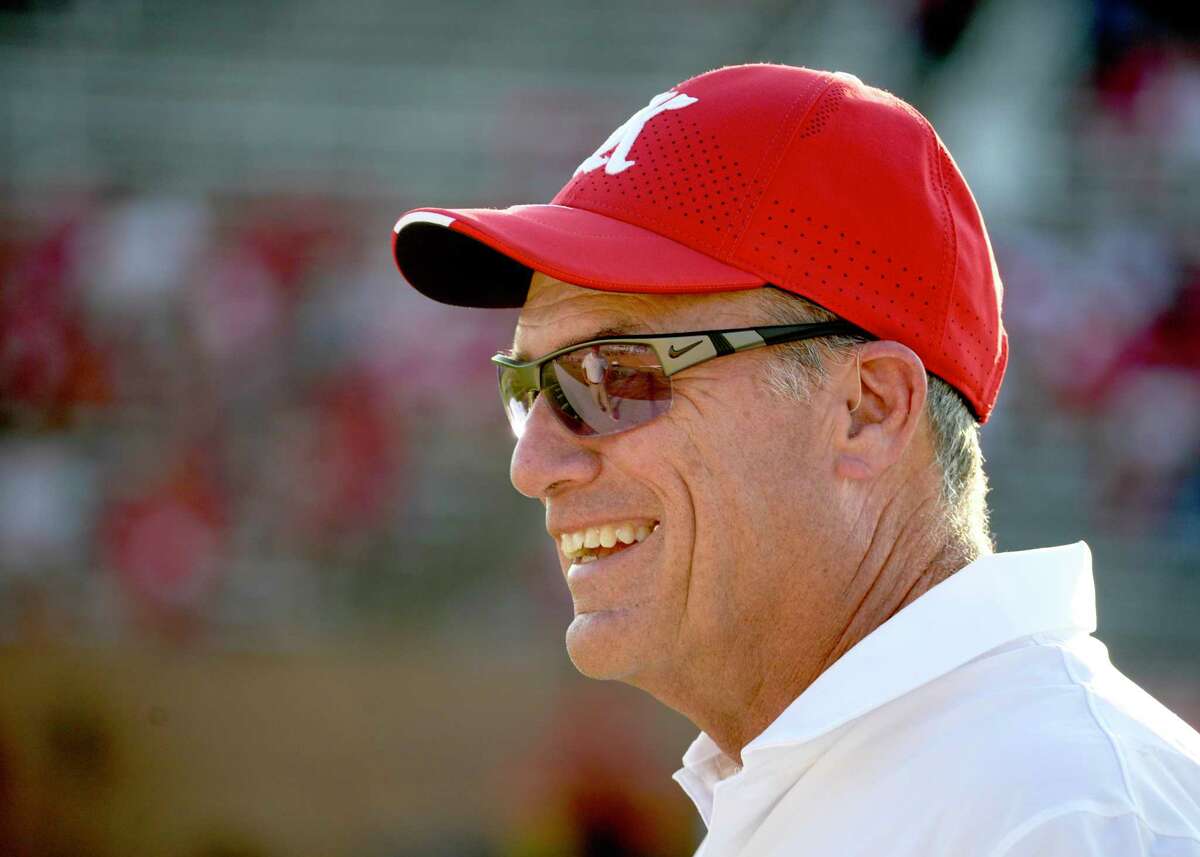 Katy Tigers handle Clear Springs Chargers in season opener