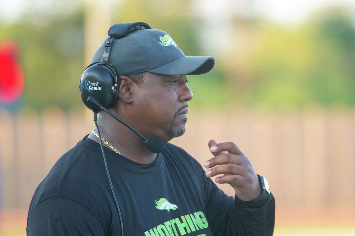 Brookshire Royal Falcons hold off Worthing Colts in season opener
