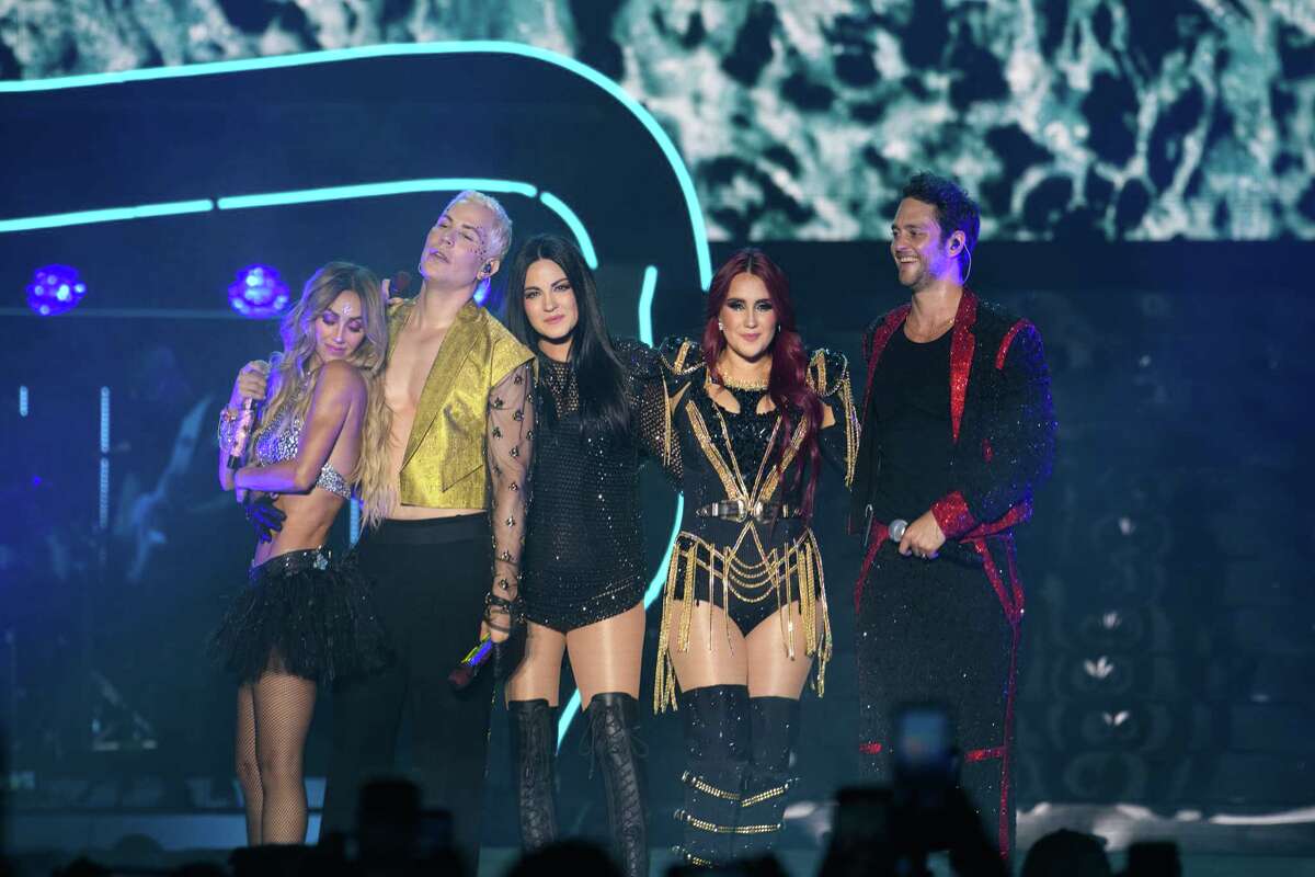 RBD Soy Rebelde Tour draws thousands of fans to Houston show