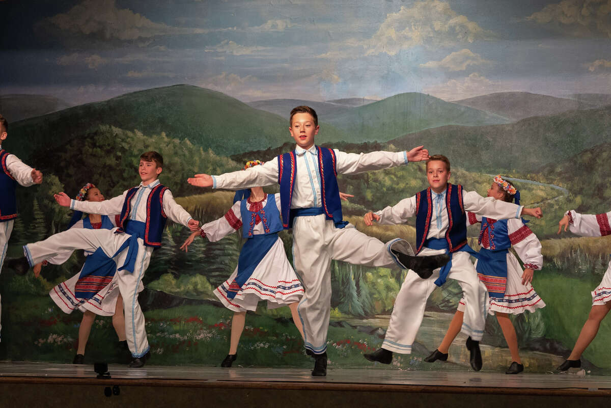 Ukrainians keep culture alive with folk dances at Soyuzivka