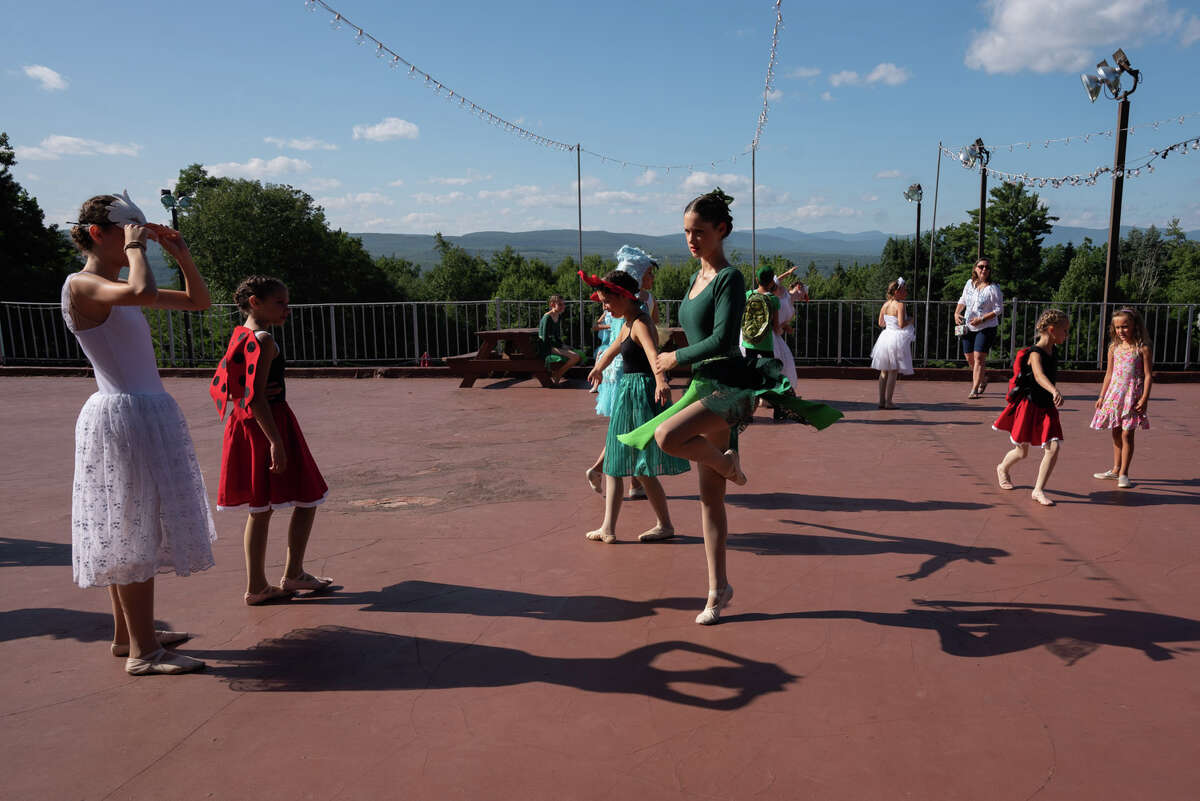 Ukrainians keep culture alive with folk dances at Soyuzivka