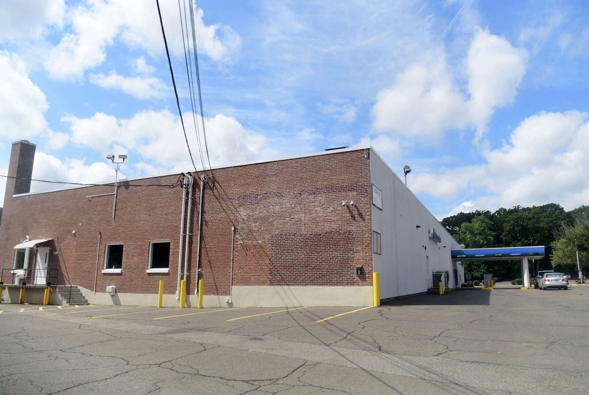 Architect hired to design new Manchester library