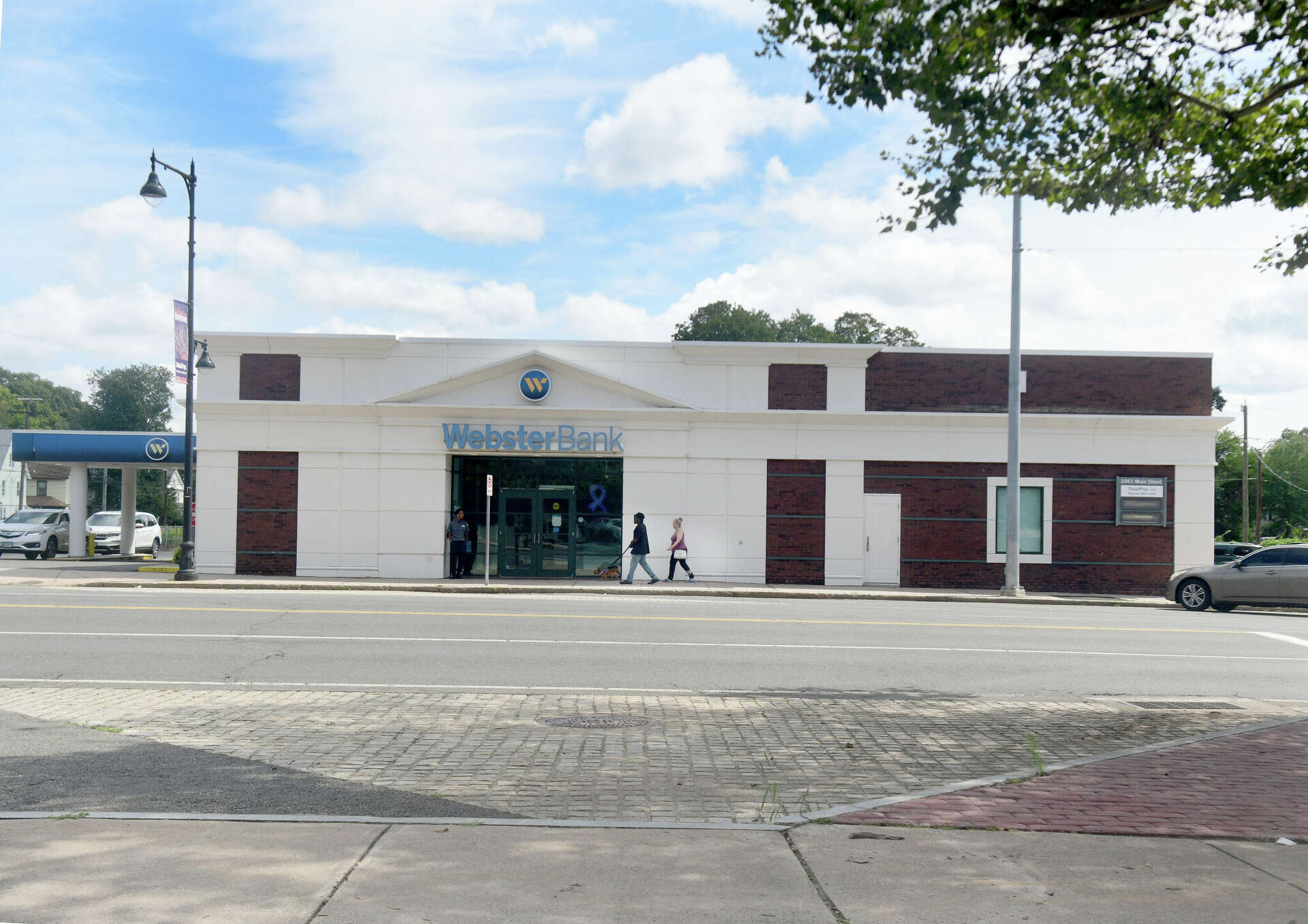 Architect hired to design new Manchester library