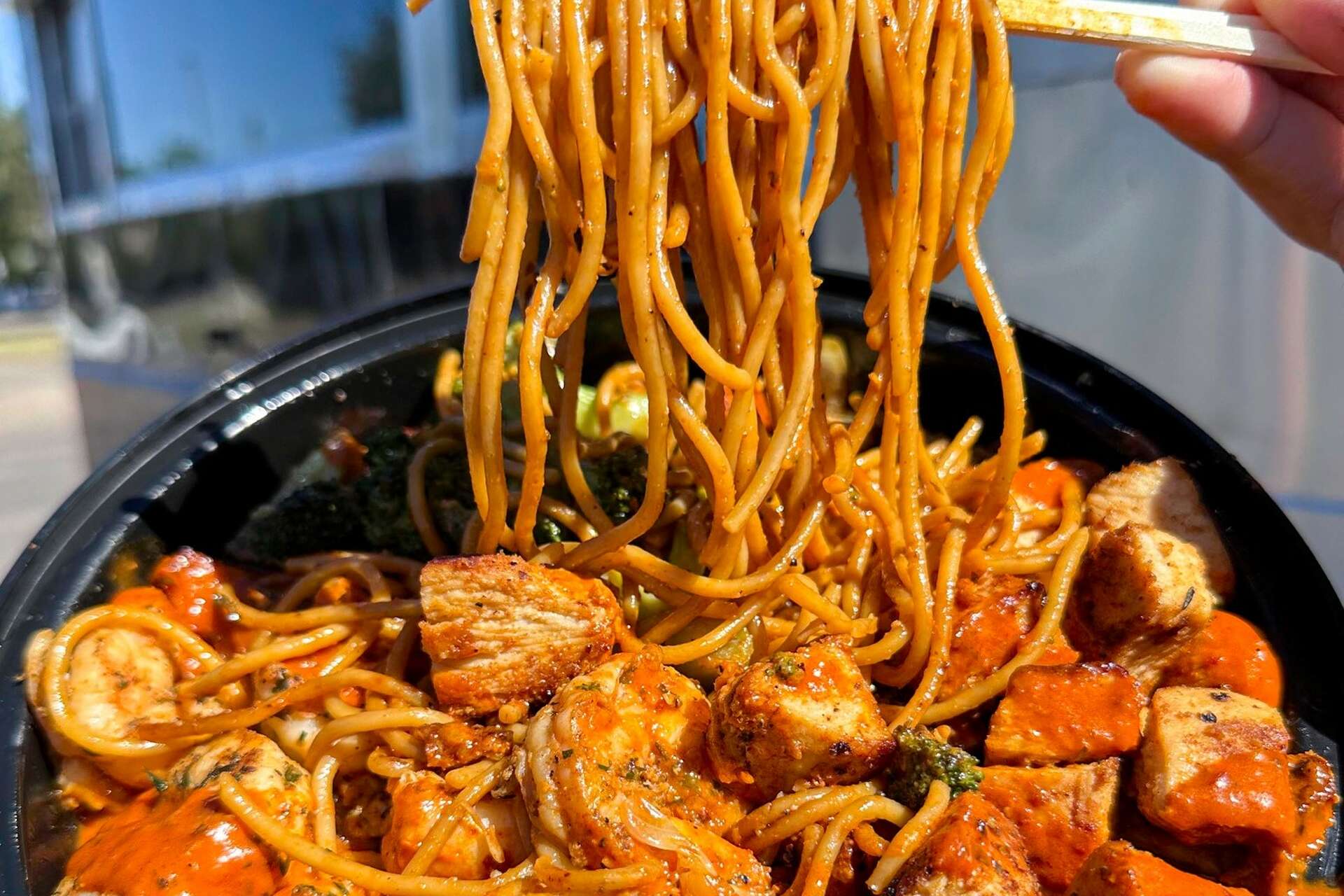 Simone Biles eats food from Keith Lee-reviewed restaurant in Houston