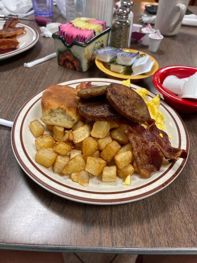 Texas Hill Country buffet restaurants for delicious meals