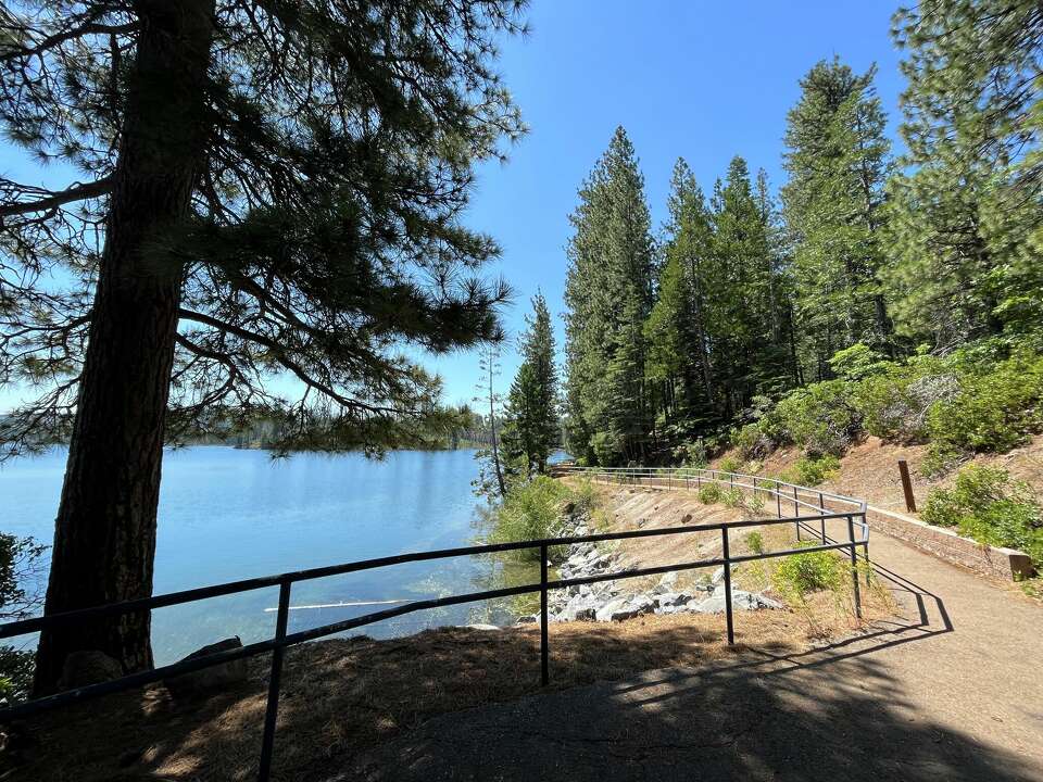 I found the best Sierra swimming lake with the strangest name