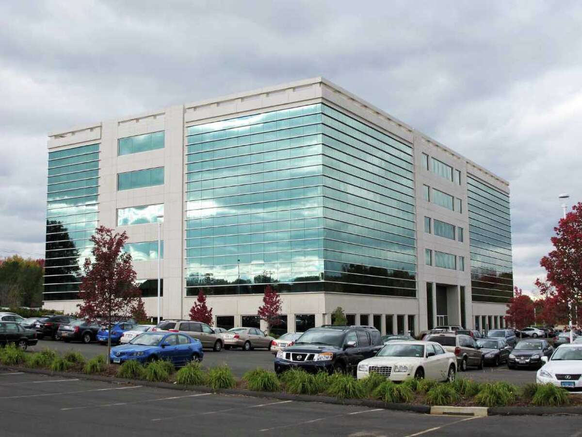 Shelton residents split on Scinto story