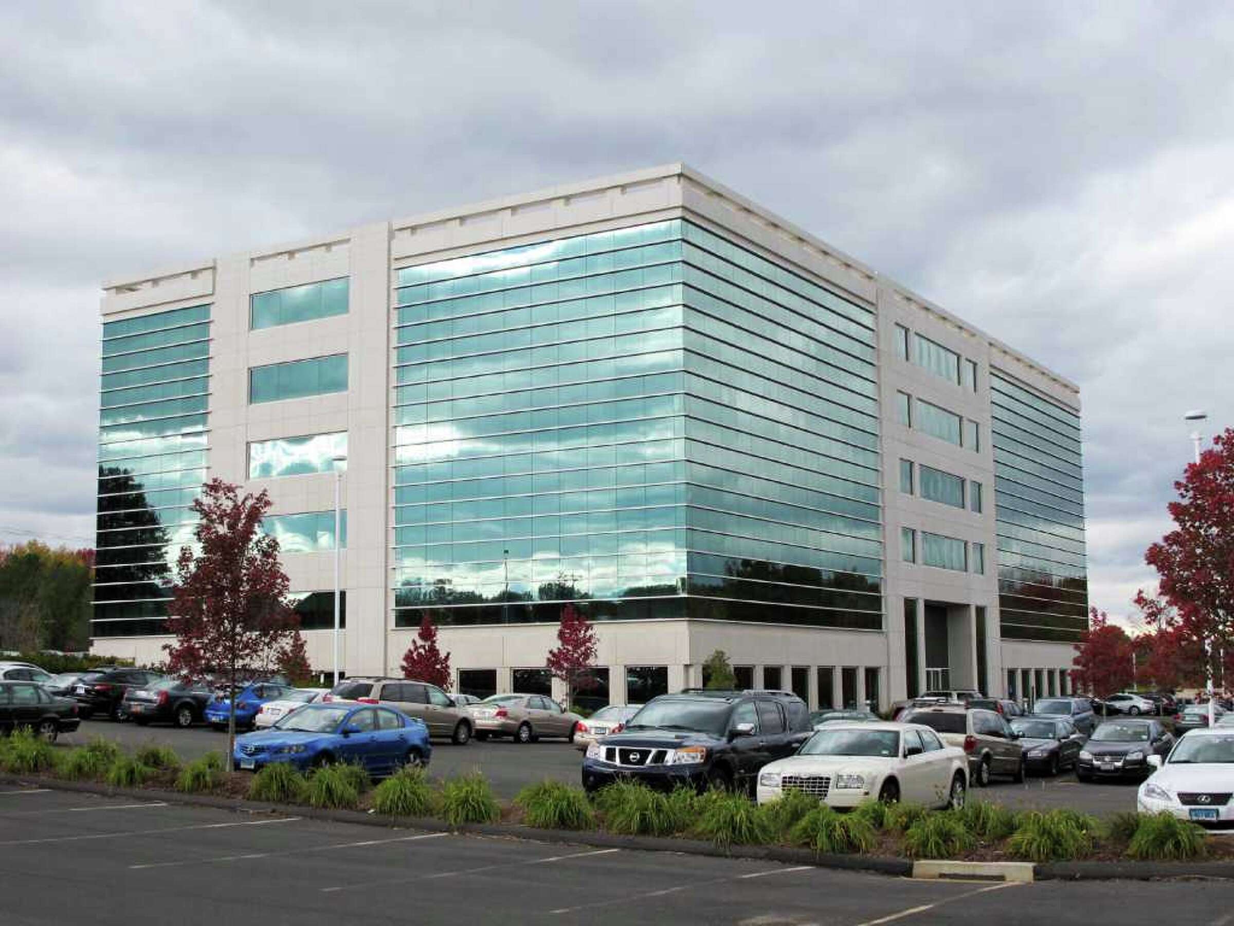 Shelton residents split on Scinto story