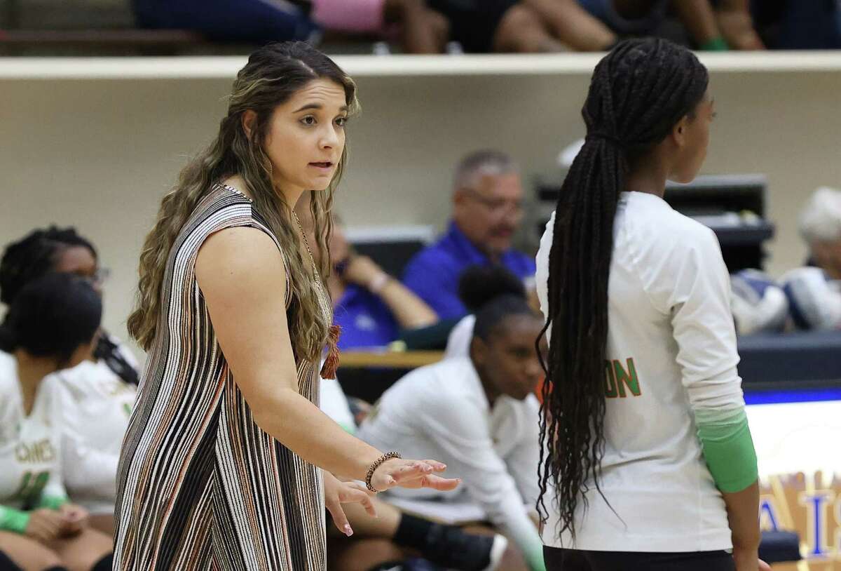 Sam Houston volleyball enjoying turnaround season