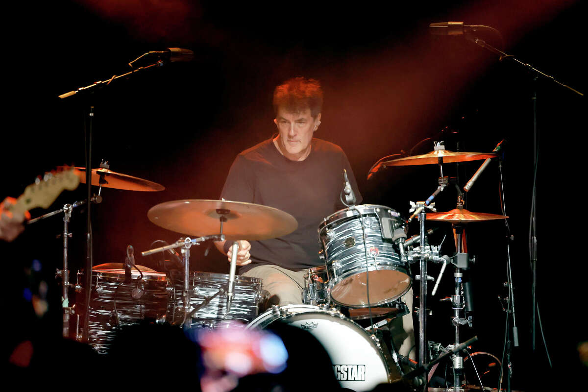 Dogstar drummer, CT native, talks 30-year friendship with Keanu Reeves