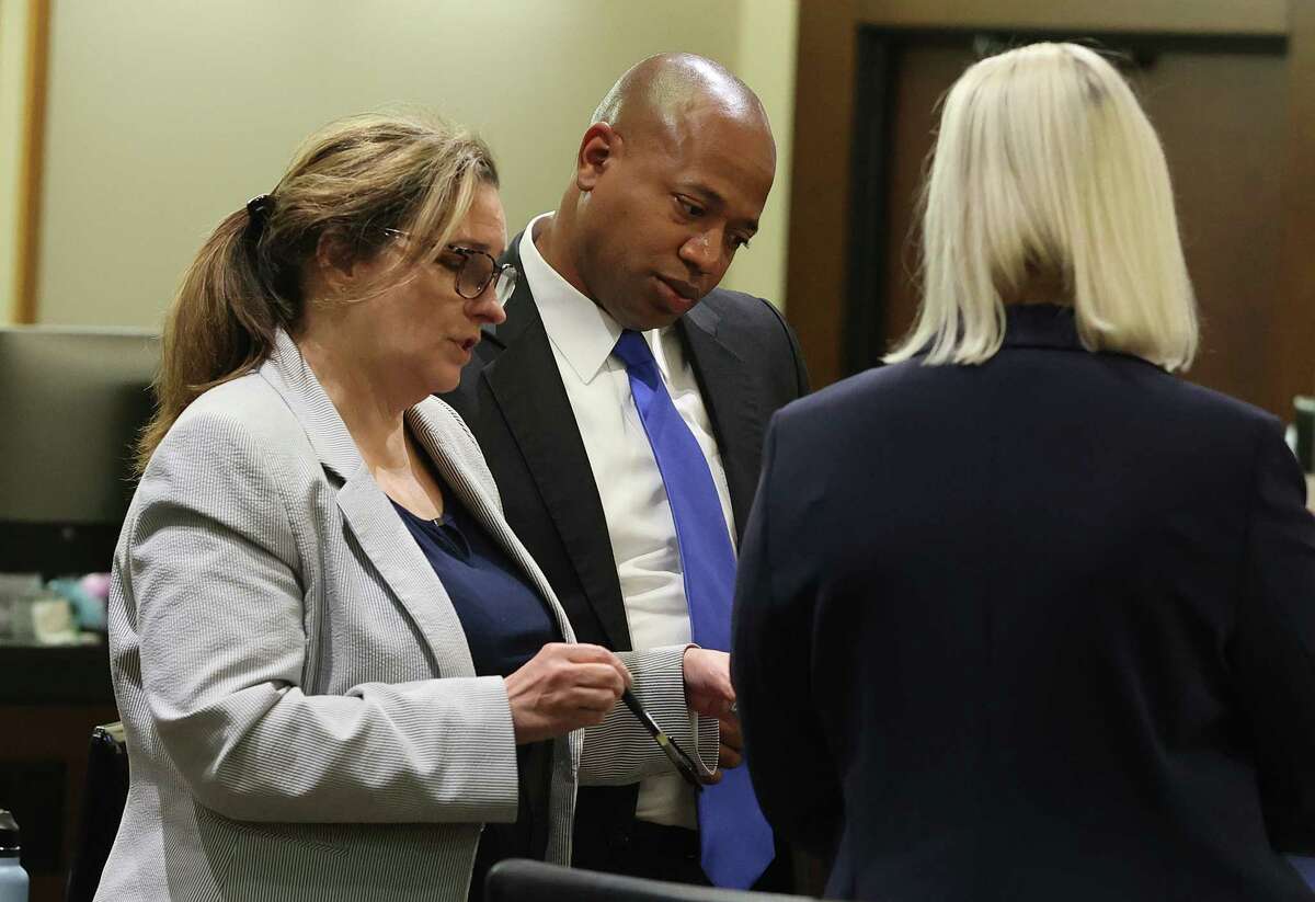 Witness describes shooting of man who tried to stop car theft