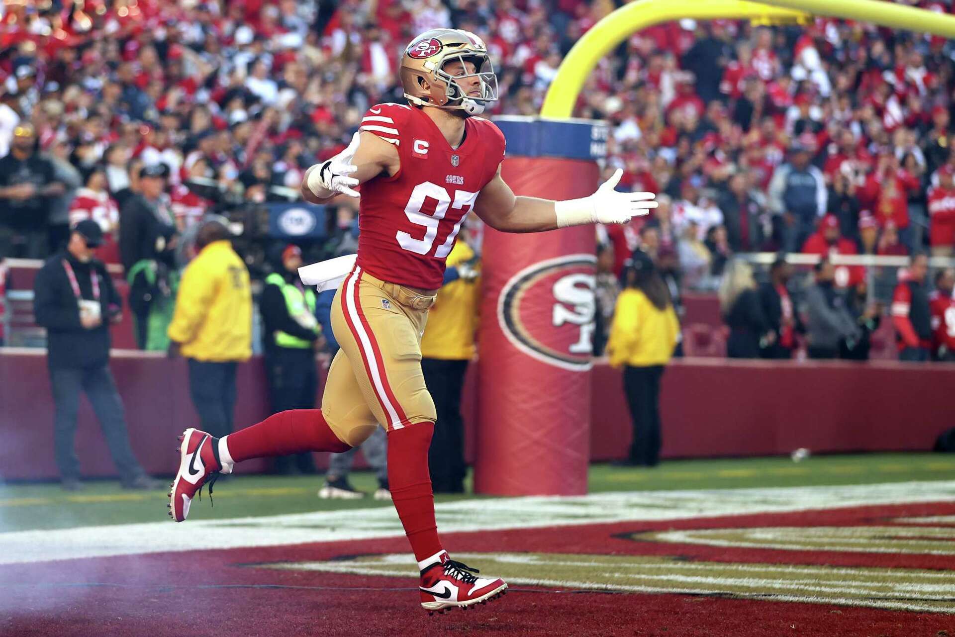 49ers notebook: Bosa won't be traded; Purdy easing off; kicker concern