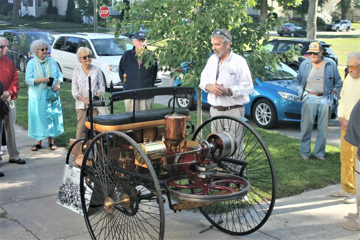 Old Kirke Museum presentation features Benz Patent-Motorwagen replica