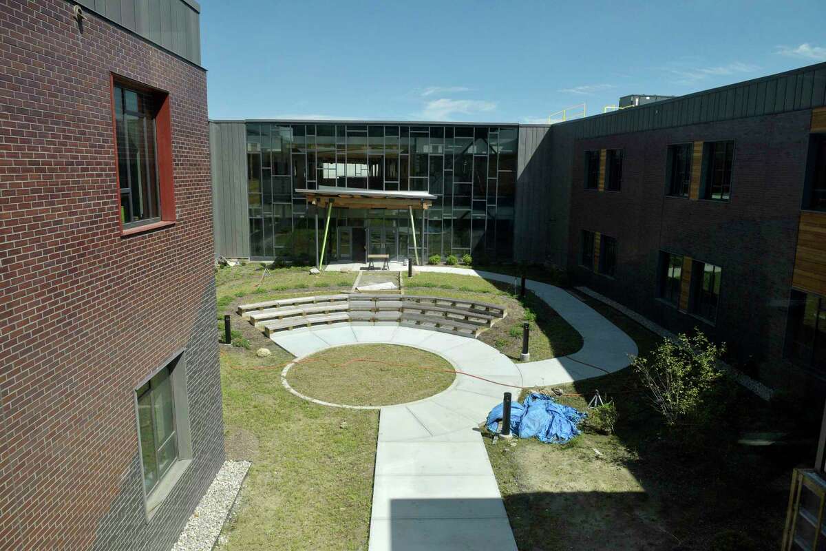 Brookfield's new Candlewood Lake Elementary to welcome first students