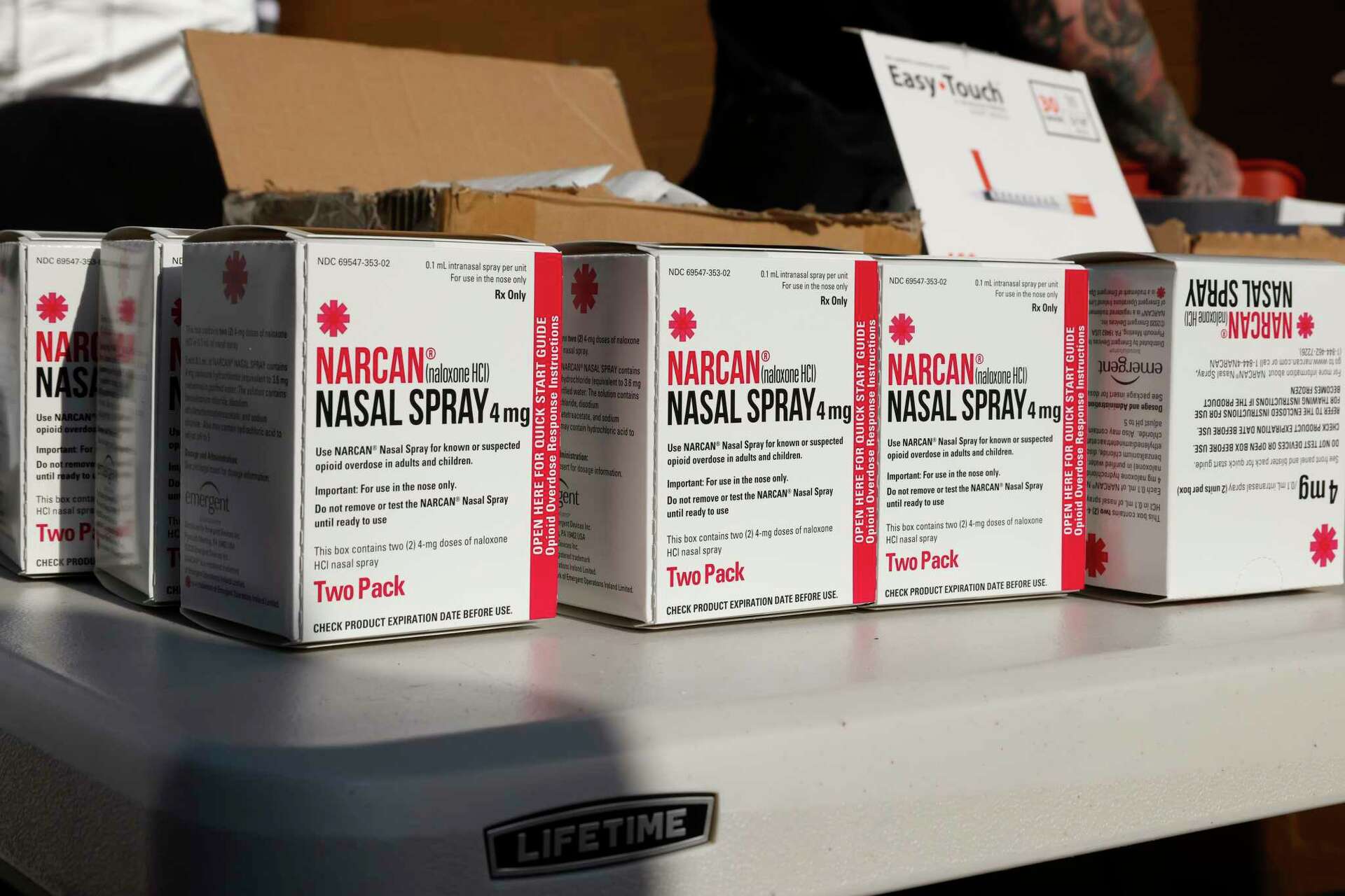Narcan: Experts say ‘everyone’ should carry opioid-reversal medication