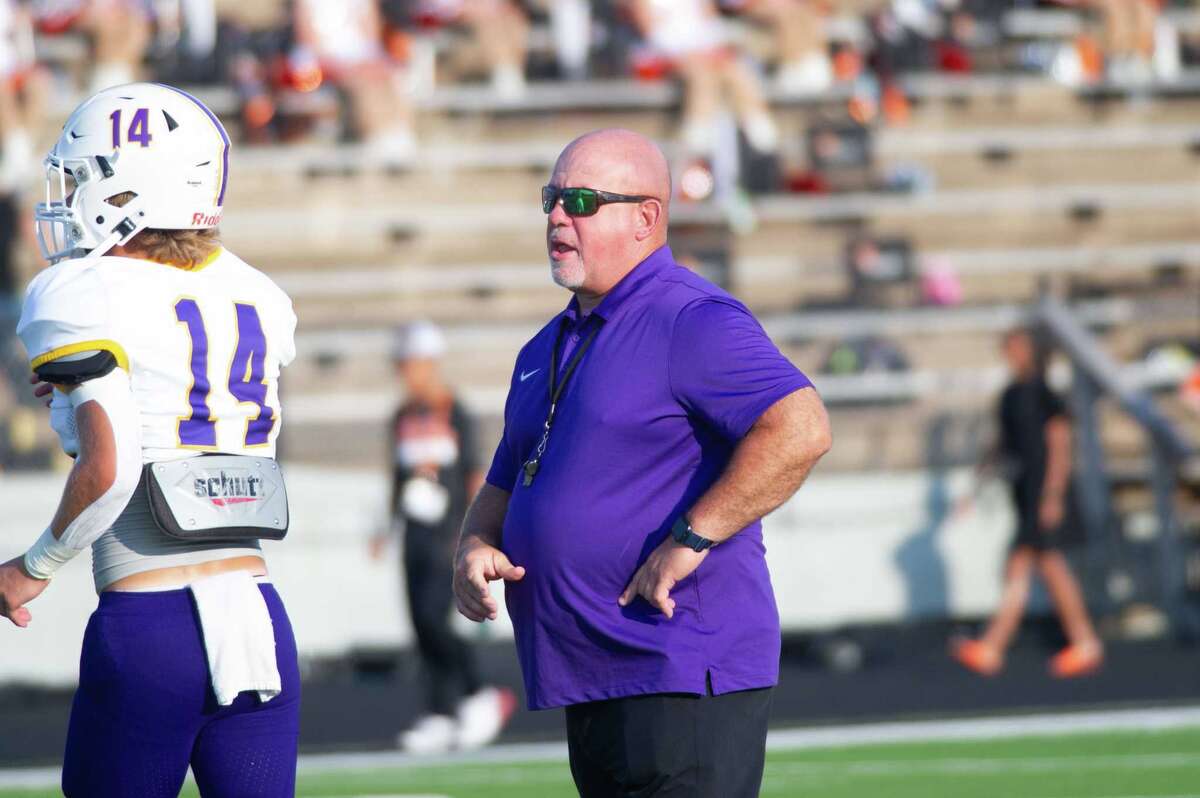 Texas City Stingarees fend off Galveston Ball Tornadoes