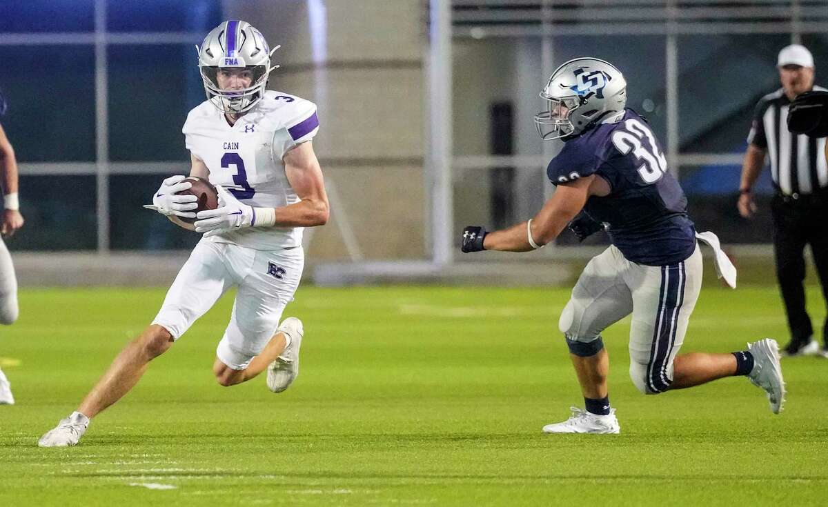 Football: Klein Cain Hurricanes top College Park Cavaliers