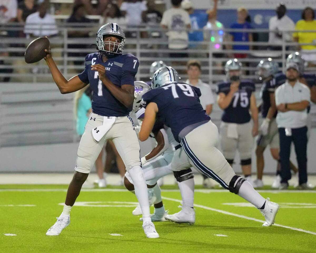 Football: Klein Cain Hurricanes top College Park Cavaliers