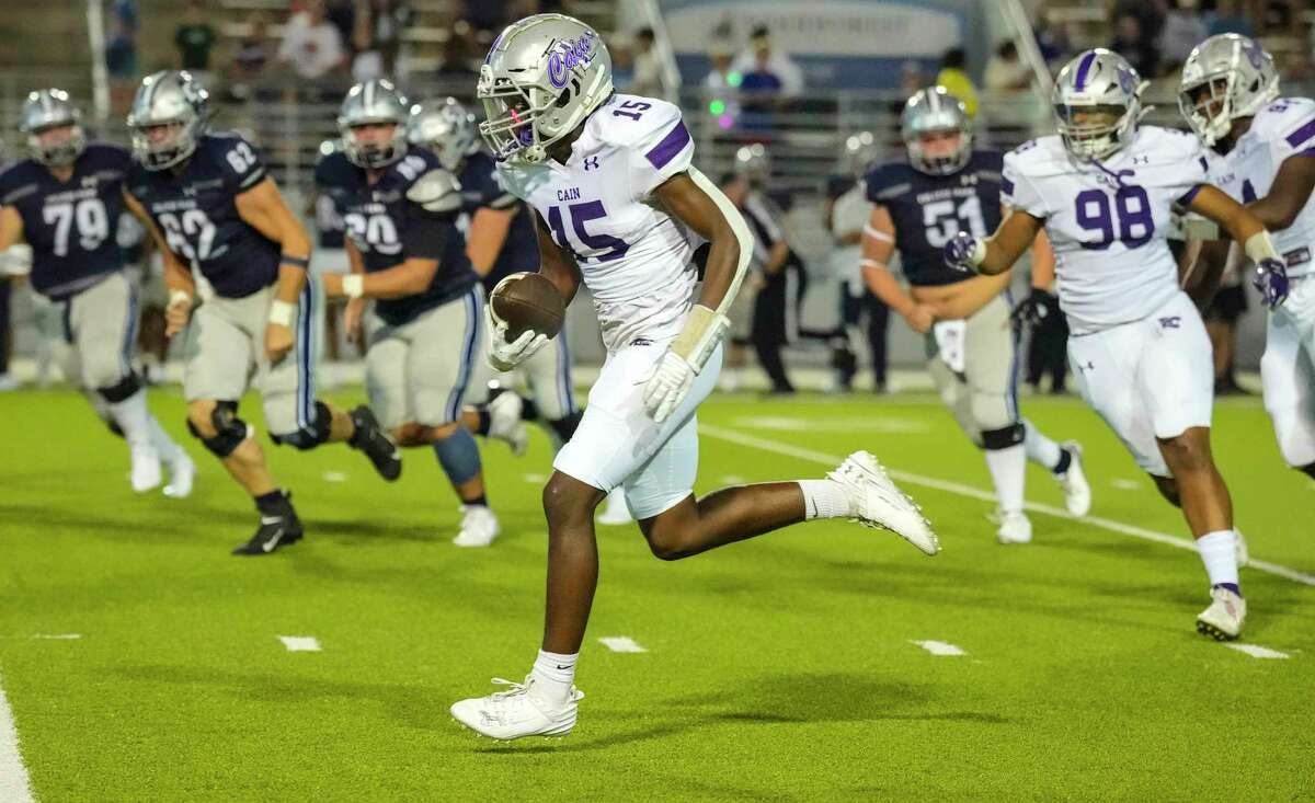 Football: Klein Cain Hurricanes top College Park Cavaliers